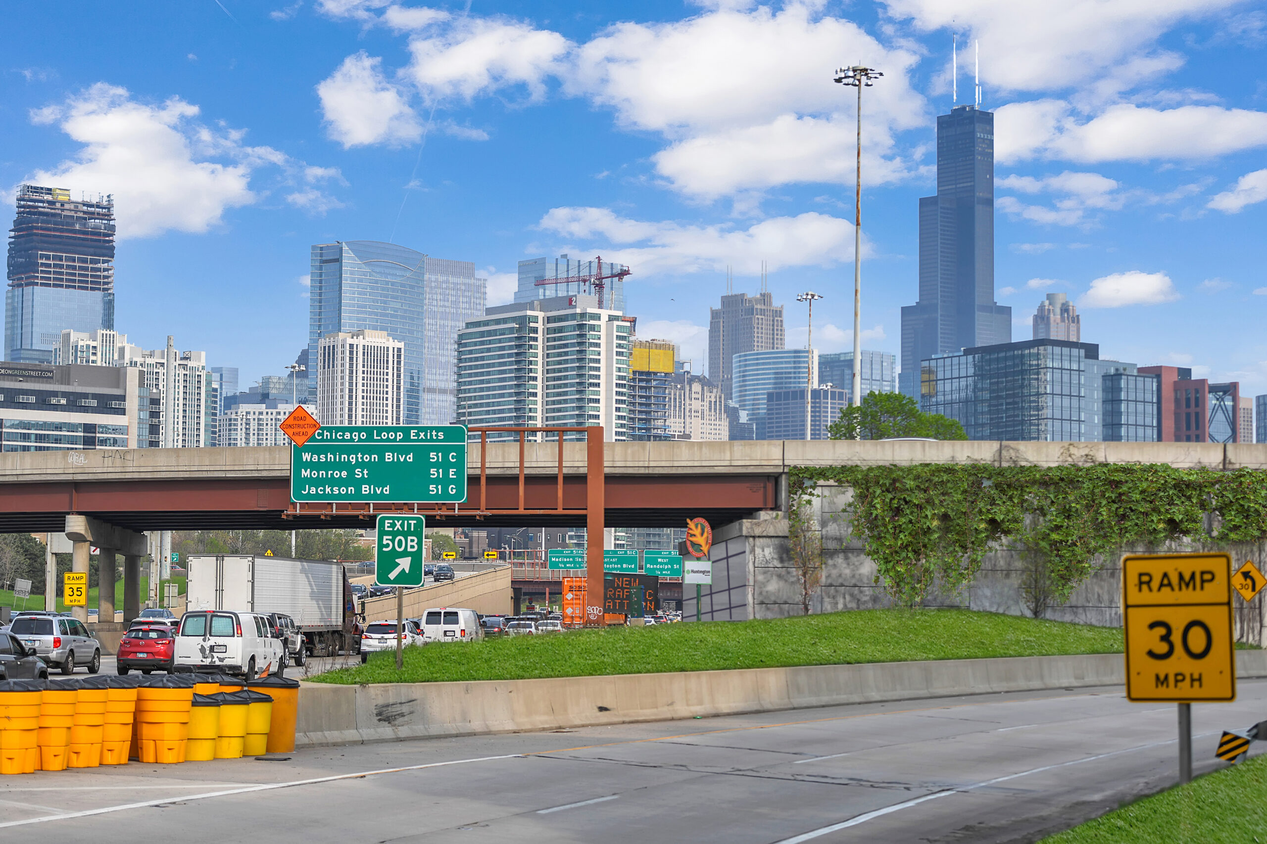 Kennedy Expressway southbound at the Ohio Street exit | Chicago Gateway ...